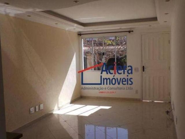 Casa Geminada com 2 Dormitórios em Condomínio Fechado, 65 m² venda ou aluguel Jardim América C