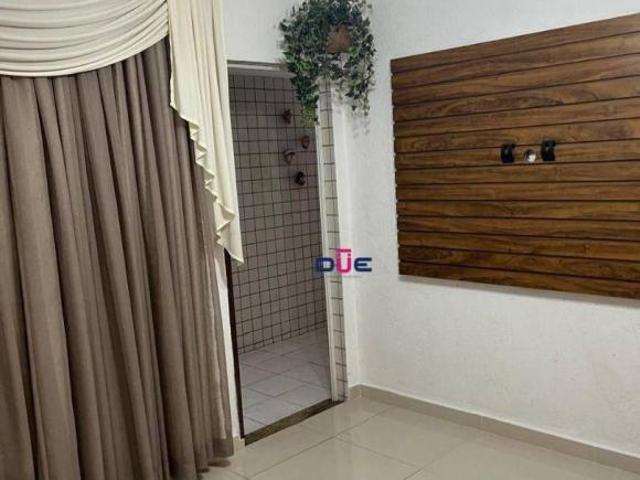 Casa Geminada com 2 Dormitórios, 1 Suíte e Garagem no Parque São Vicente