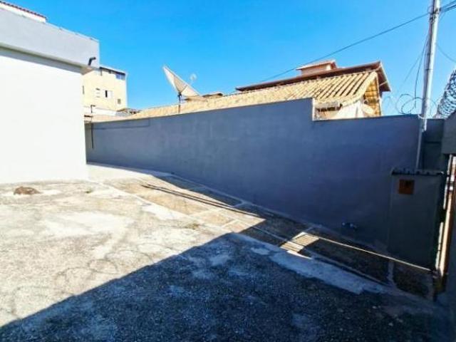 Casa Geminada com 2 quartos à venda em Belo Horizonte, no bairro Araguaia