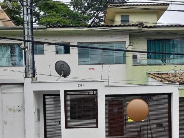 Casa geminada com 2 quartos à venda em Belo Horizonte, no bairro Paquetá