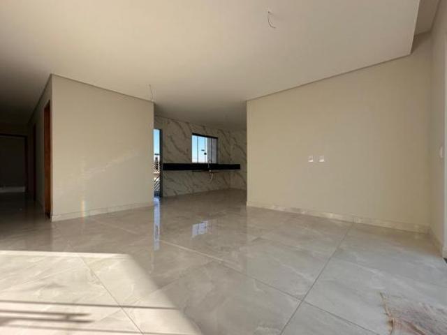 Casa Geminada com 2 quartos à venda em Contagem, no bairro Nacional
