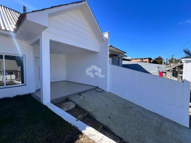 Casa geminada com 3 dormitórios na João Alves