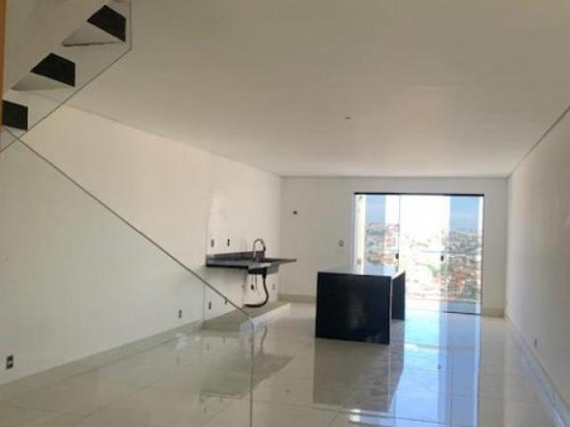 Casa Geminada com 3 quartos à venda em Belo Horizonte, no bairro Manacás