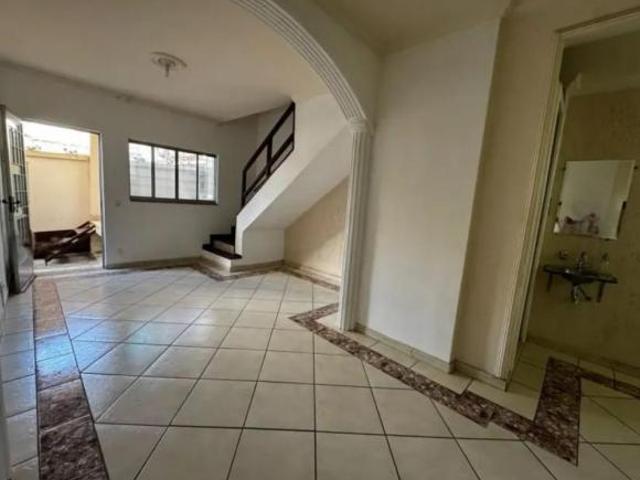 Casa Geminada com 3 quartos à venda em Belo Horizonte, no bairro Santa Inês