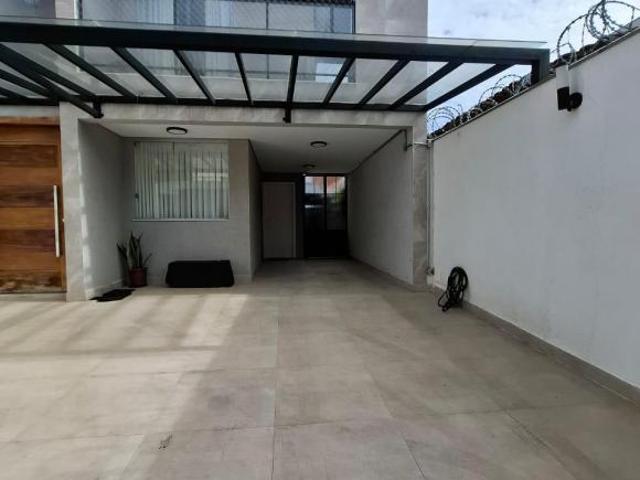 Casa Geminada com 3 quartos à venda em Belo Horizonte, no bairro Santa Rosa