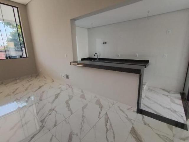Casa Geminada com 3 quartos à venda em Belo Horizonte, no bairro Rio Branco