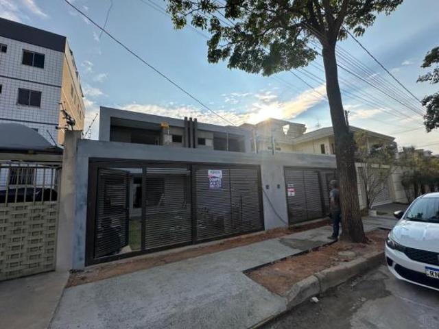 Casa Geminada com 3 quartos à venda em Contagem, no bairro Cabral