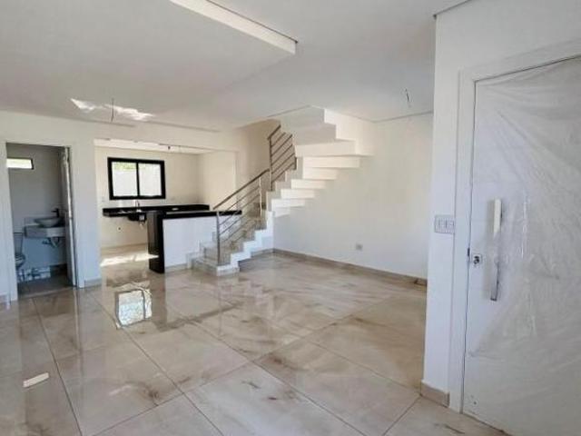 Casa Geminada com 3 quartos à venda em Contagem, no bairro Cabral