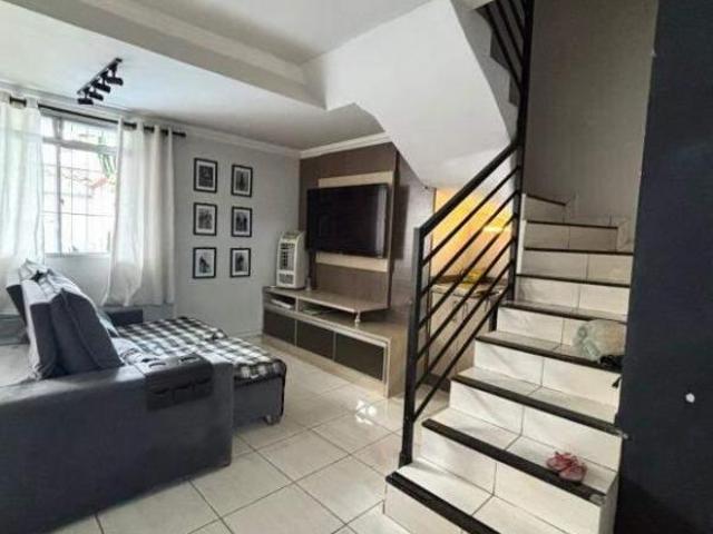 Casa Geminada com 3 quartos à venda em Contagem, no bairro Parque Ayrton Senna