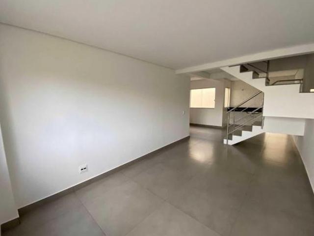 Casa Geminada com 3 quartos à venda em Contagem, no bairro Parque Xangri Lá
