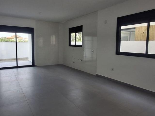 Casa Geminada com 3 quartos e 146m² para alugar em Campeche, Florianópolis