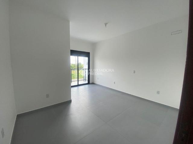 Casa Geminada com 3 quartos e 150m² para alugar em Campeche, Florianópolis