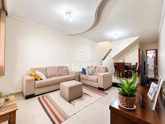 Casa Geminada com 3 Quartos sendo 1 Suíte à Venda, 147m², 1 Vagas, Bairro Santa Mônica, próximo a Ru