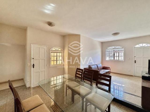 Casa Geminada com 3 Quartos sendo 1 Suíte à Venda, 127m², 3 Vagas, Bairro Santa Amélia, próximo a Av