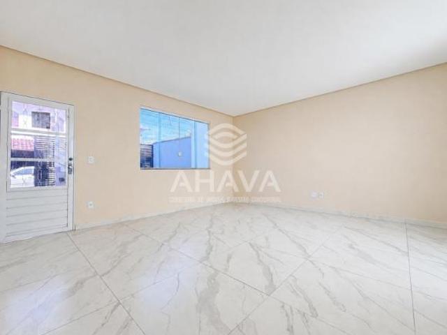 Casa Geminada com 3 Quartos sendo 1 Suíte à Venda, 98m², 2 Vagas, Bairro Copacabana, próximo a Aveni