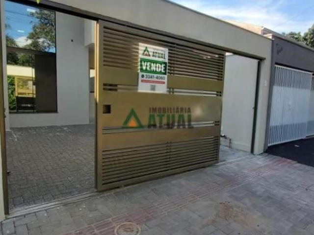 Casa geminada com 3 quartos, sendo 1 suíte na Região Leste