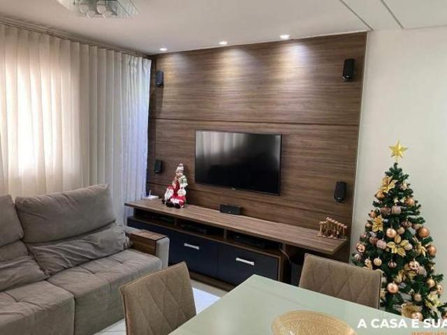 Casa geminada com três quartos e duas vagas à venda, no Sapucaias III em Contagem