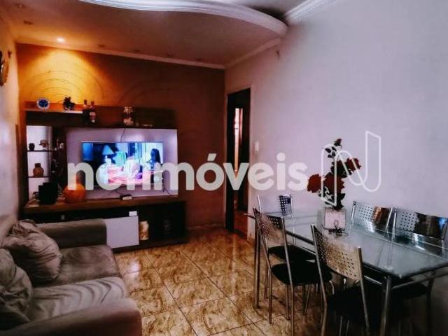 Casa Geminada com dois quartos a venda no Bairro Santa Mônica