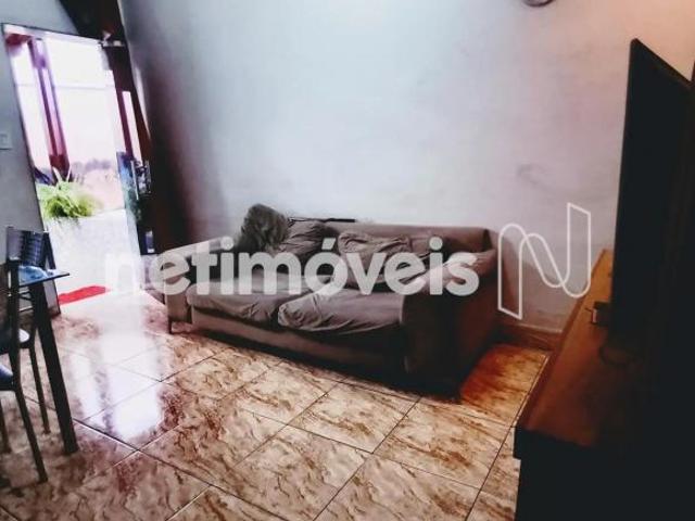 Casa Geminada com dois quartos a venda no Bairro Santa Mônica