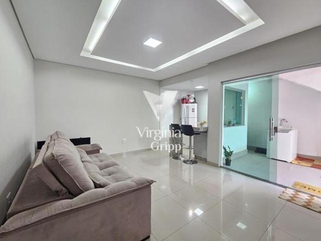 Casa geminada com espaço terraço e espaço gourmet
