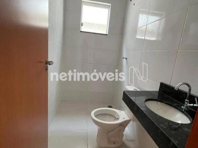 Casa Geminada com Fachada Moderna e Entrada Independente no São João Batista