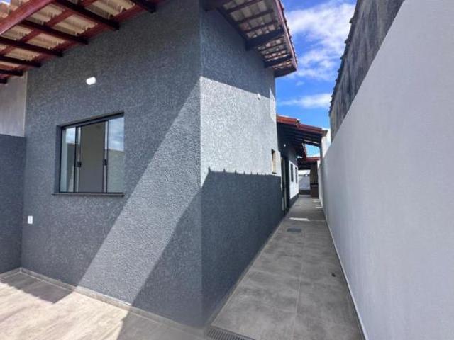 Casa Geminada com Piscina a 400 Metros da Praia no Jamaica – Aceita Financiamento