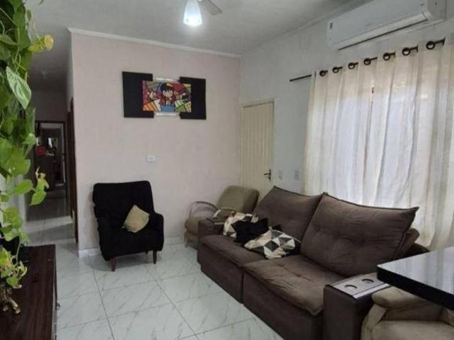 Casa Geminada com Piscina à Venda no Solemar – Praia Grande/SP