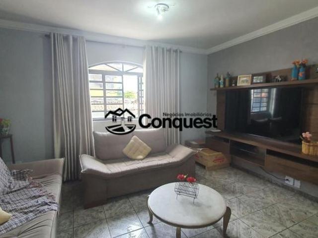 Casa Geminada Dúplex 03 Quartos com suíte, 02 vagas de garagem
