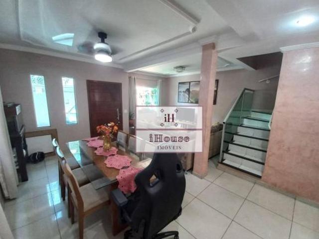Casa Geminada Duplex à venda no Bairro Cabral