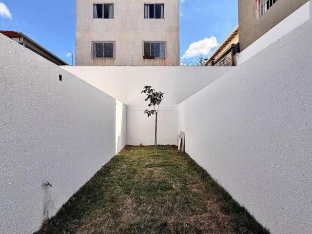 Casa Geminada Duplex à Venda | Copacabana | BH | 2 Quartos 2 Suítes | 2 Vagas