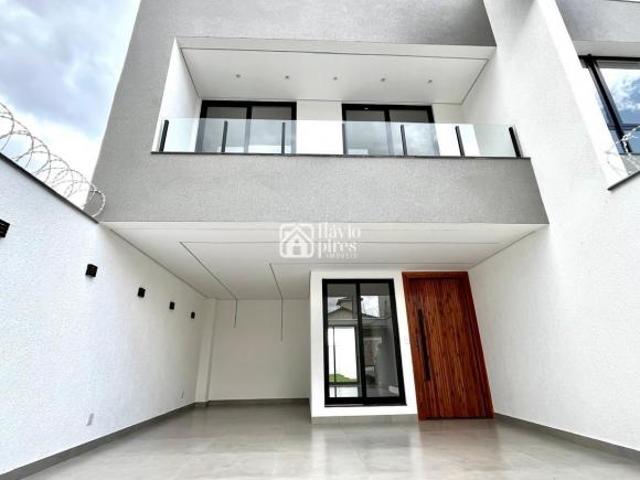 CASA GEMINADA DUPLEX COM LOTE DE 180M2 NO BAIRRO ESPÍRITO SANTO