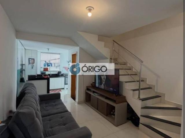 Casa Geminada Duplex Entrada Individual e Quintal no Jardim das Alterosas