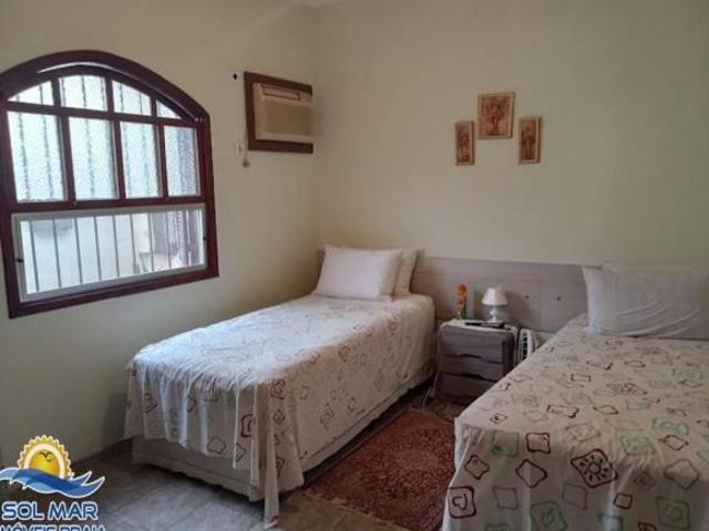 Casa Geminada de 02 dormitórios lado praia Aviação Estuda Veiculo Lado Praia Praia Grande