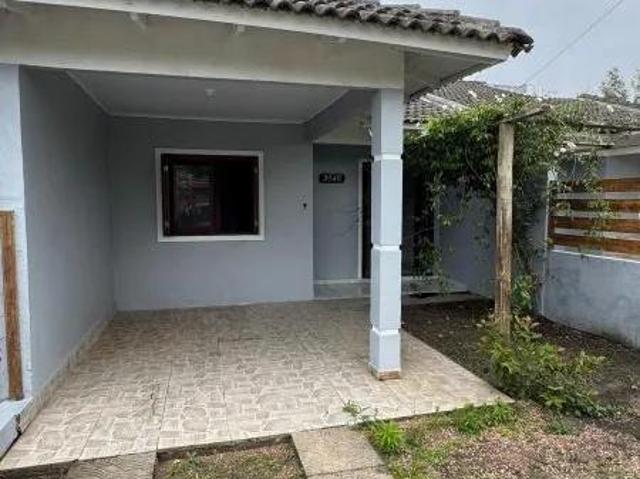 Casa geminada de 03 dormitórios em Nova Tramandaí