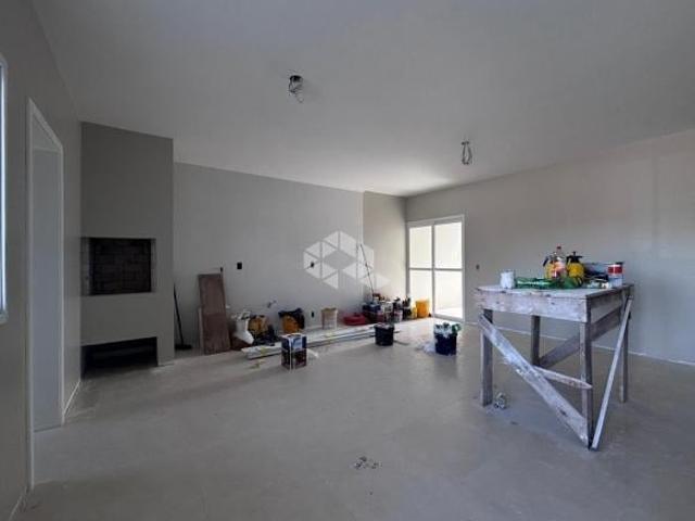 CASA GEMINADA DE 03 DORMITORIOS SENDO UM SUÍTE, EM LINHA SANTA CRUZ