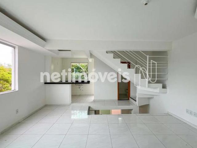Casa Geminada de 03 quartos à venda no Mantiqueira!