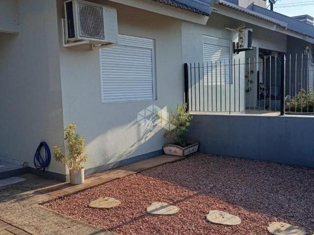 Casa Geminada de 2 quartos a venda no Bairro Jardim Botânico Lajeado