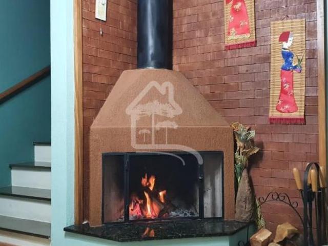 CASA GEMINADA EM BAIRRO NOBRE DE CANELA