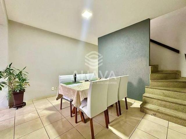 Casa Geminada em Condominio com 3 Quartos à Venda, 86m², Dona Clara