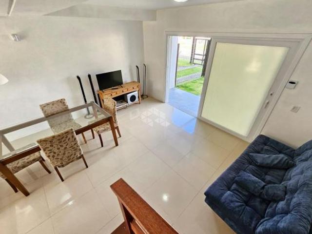 Casa Geminada em Condominio à venda em Capão novo