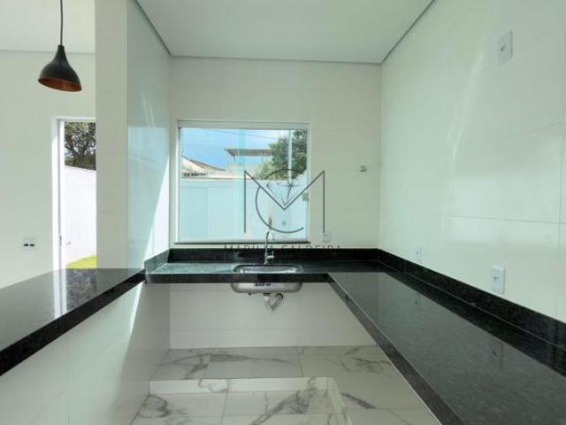 Casa Geminada em floresta encantada, Esmeraldas/MG
