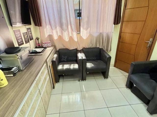 Casa geminada em uma ótima localização!