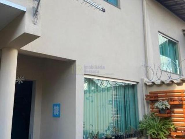 CASA GEMINADA INDIVIDUAL