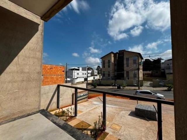 CASA GEMINADA INDIVIDUAL Á VENDA NO BAIRRO XANGRILÁ | 02 QUARTOS | SUÍTE | 02 VAGAS