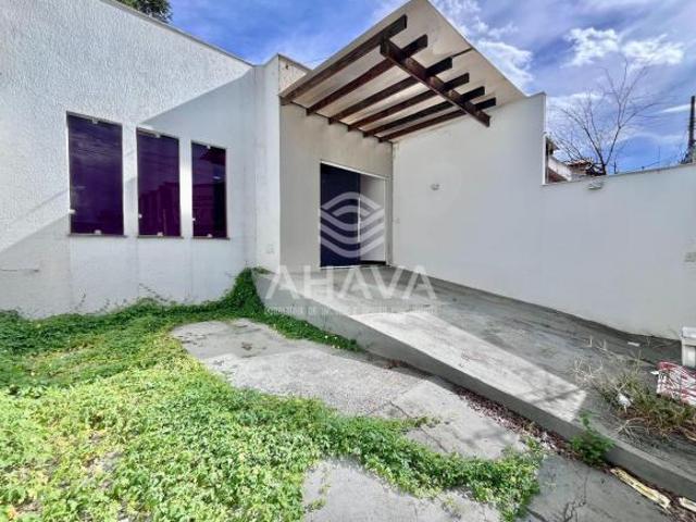 Casa Geminada Linear 3 Quartos sendo 1 Suíte à Venda, 2 Vagas, 180m², Bairro São João Batista, próxi