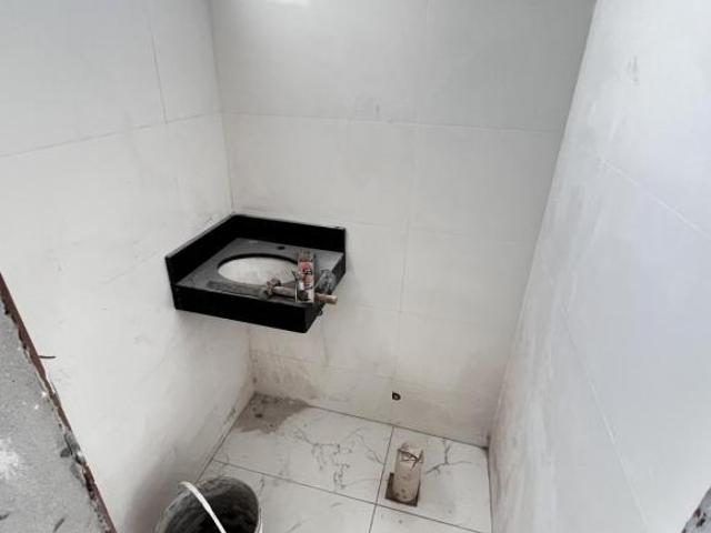 Casa Geminada para Venda em Contagem, Parque Xangri Lá, 2 dormitórios, 1 banheiro, 2 vagas
