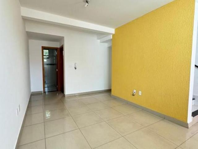 Casa Geminada para Venda em Belo Horizonte, Paquetá, 2 dormitórios, 2 suítes, 1 banheiro, 2 vagas
