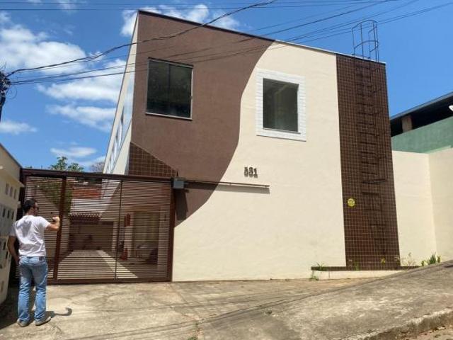 Casa Geminada para Venda em Ipatinga, Limoeiro, 3 dormitórios, 2 banheiros, 1 vaga