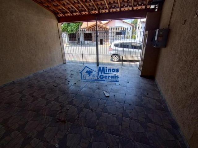 Casa Geminada para Venda no Bosque dos Eucaliptos 2 Dormitórios, 2 Vagas Cobertas