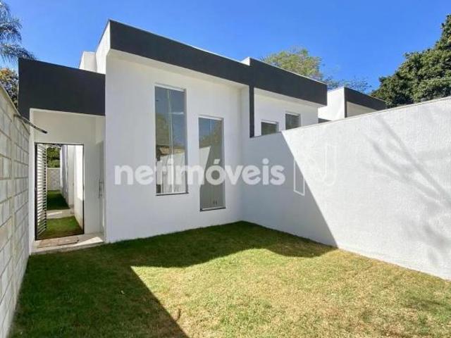 Casa geminada plana 3 quartos com suítes e quintal 150m²  à venda Chácaras Cachoeira
